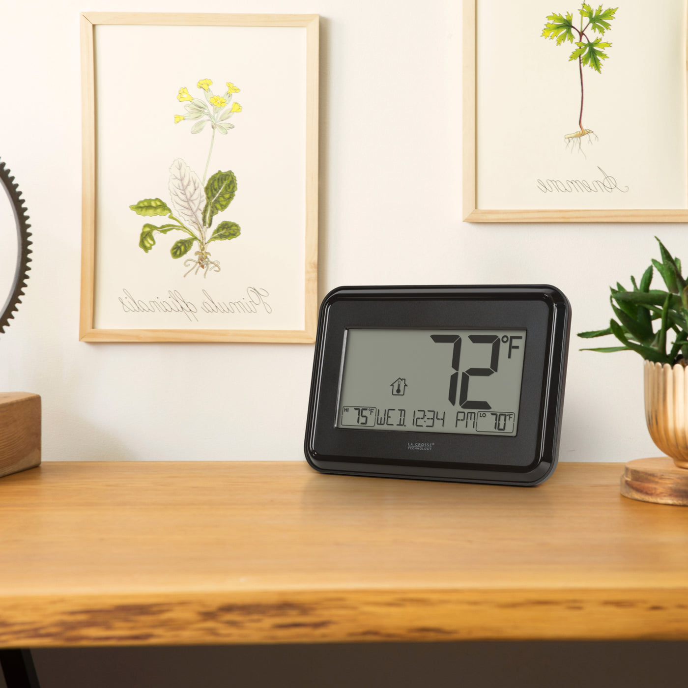 Black Digital Clock with Indoor/Outdoor Temperature | La Crosse Technology